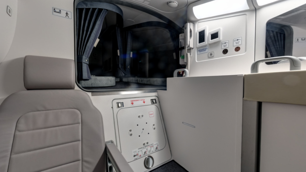 (6) / Template – A350-900 – build.airbus.com